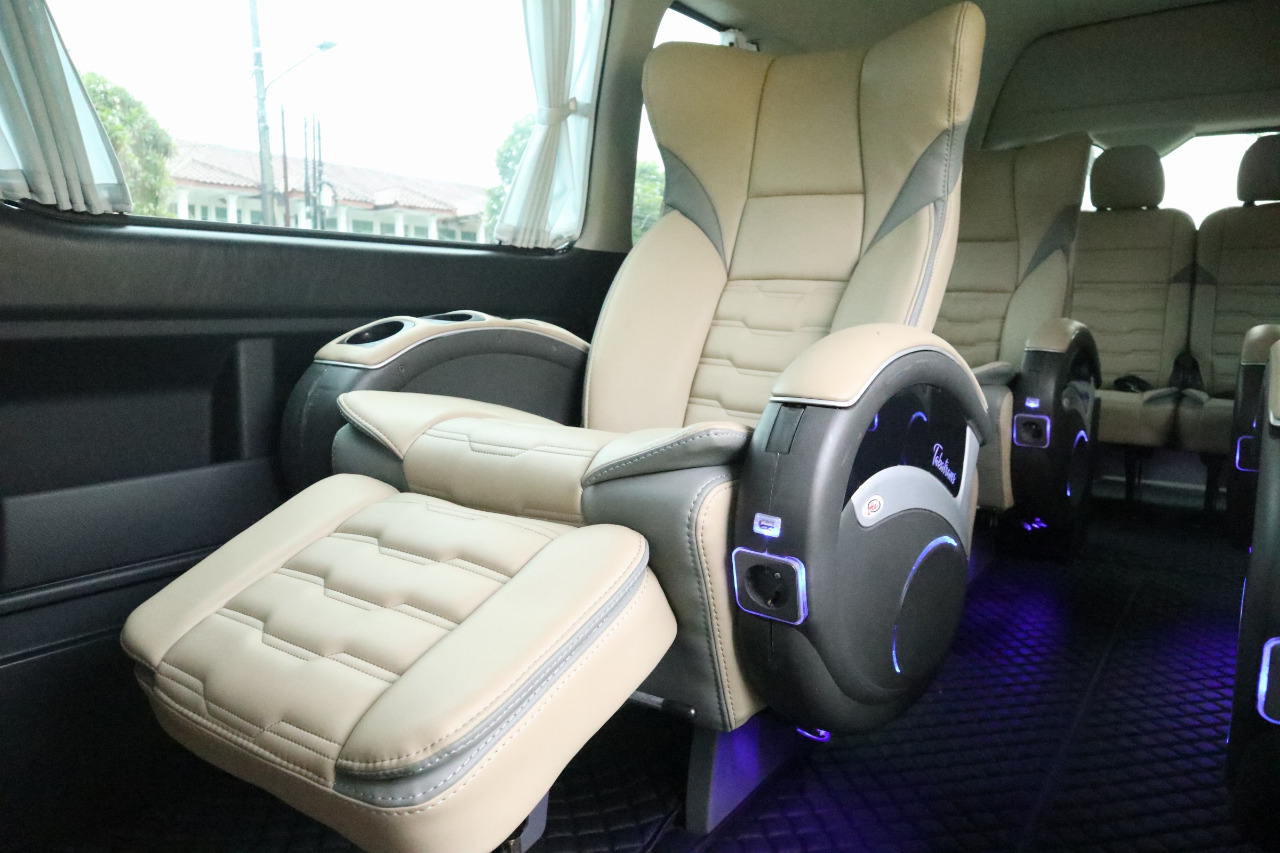 Sewa Hiace Premio Jabodetabek 2022| PT.JOIN FUN TRANS