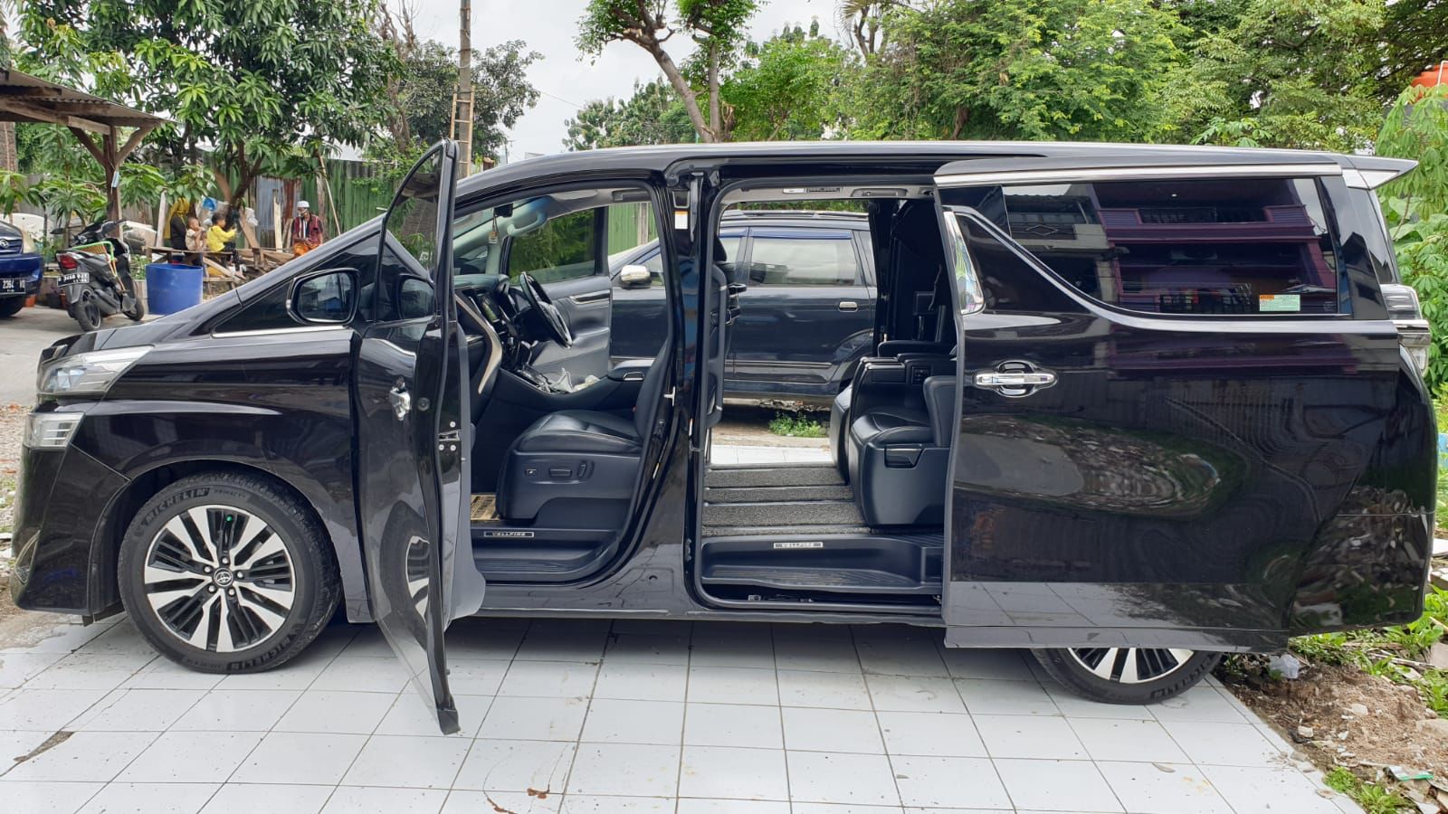 SEWA ALPHARD TRANSFORMER 2024 di BEKASI